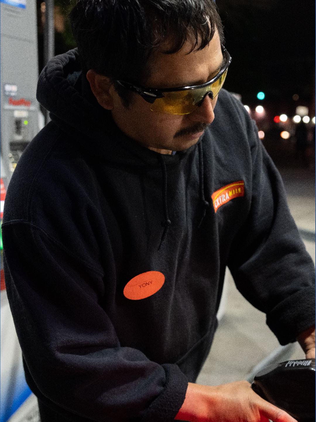 Daily gas prices drop by 1 cent, marking first day-to-day decrease ...