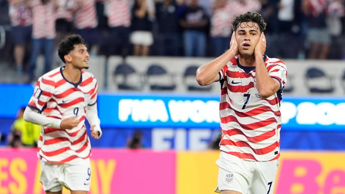 Team USA soccer player celebrates first World Cup goal by revealing ...