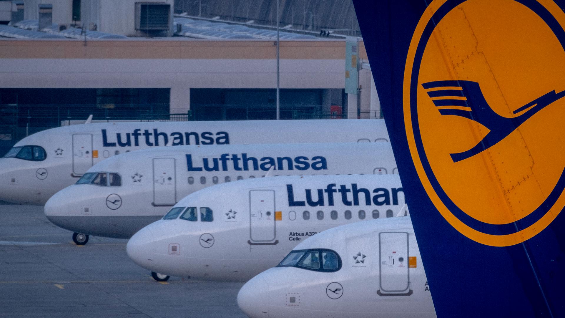 Report: Lufthansa flight flew 10 mins without a pilot in cockpit ...