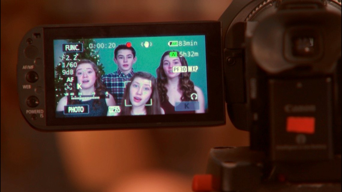 Christmas card fail leads to Lathe family's musical tradition ...