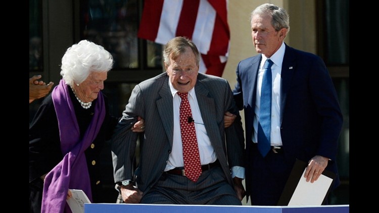 PHOTOS: Hundreds of Bush family photos | firstcoastnews.com