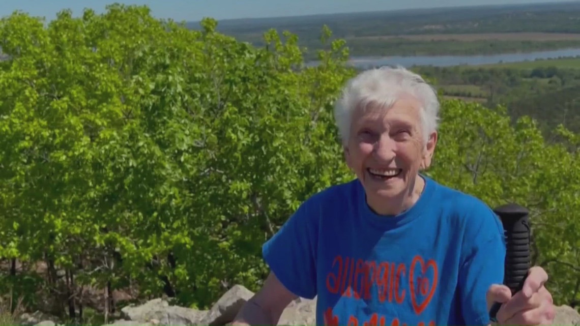 94-year-old Arkansas woman still climbing the mountains she hiked as a ...