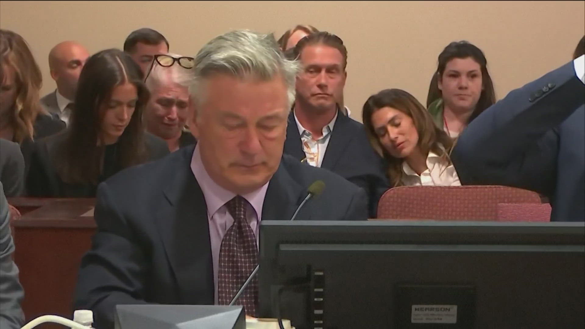 Prosecutors make case against Alec Baldwin for 'Rust' shooting ...