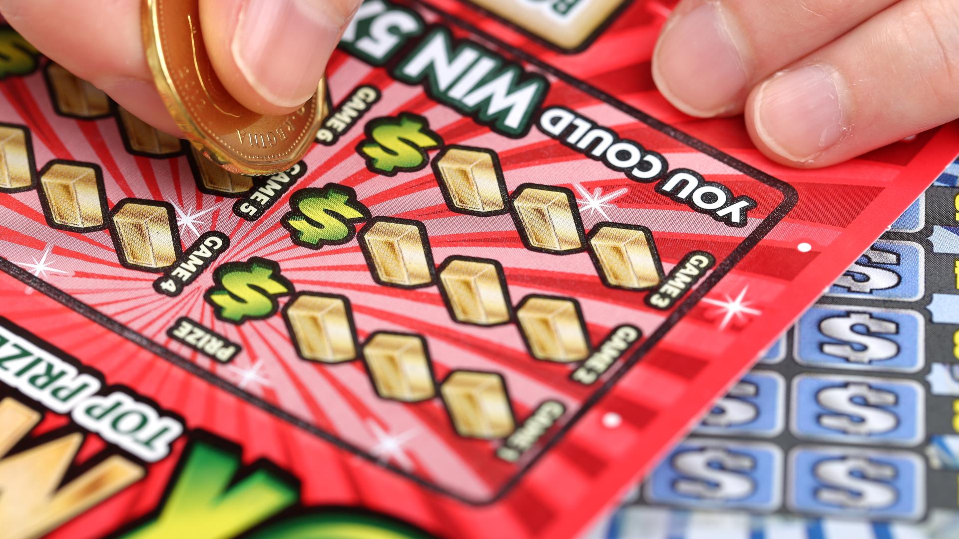Port Orange man wins $15M in Florida Lottery from scratch off purchased ...