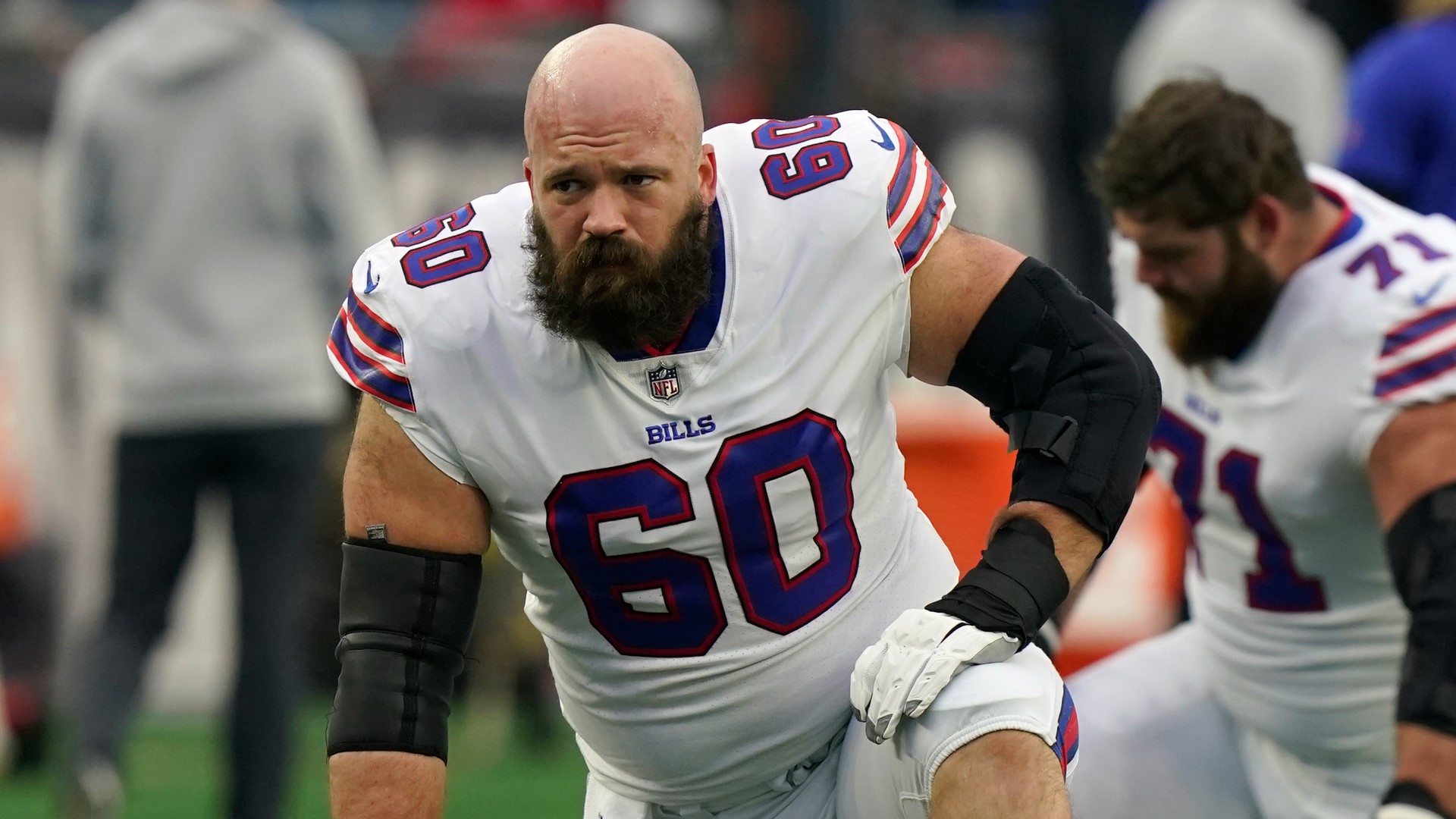 Jaguars agree to deal with former Bills center Mitch Morse ...