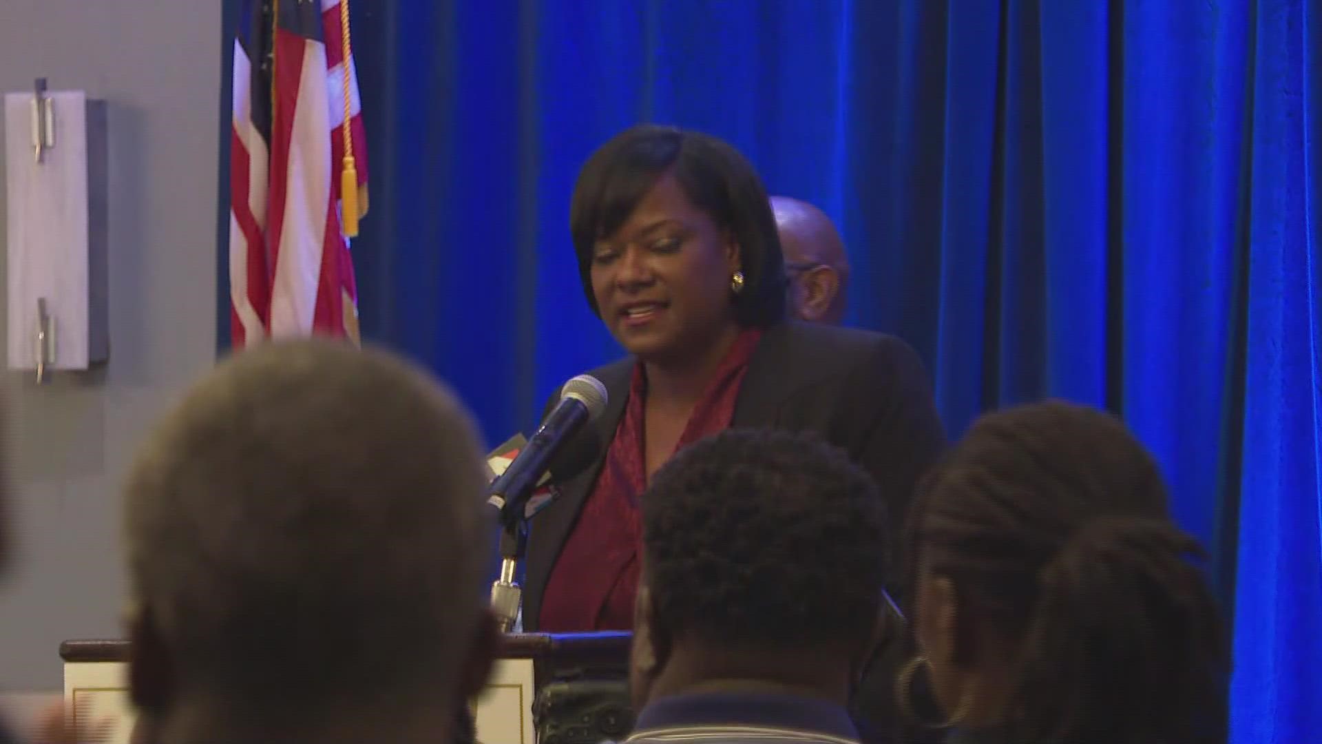 Lakesha Burton gives concession speech after losing run for ...
