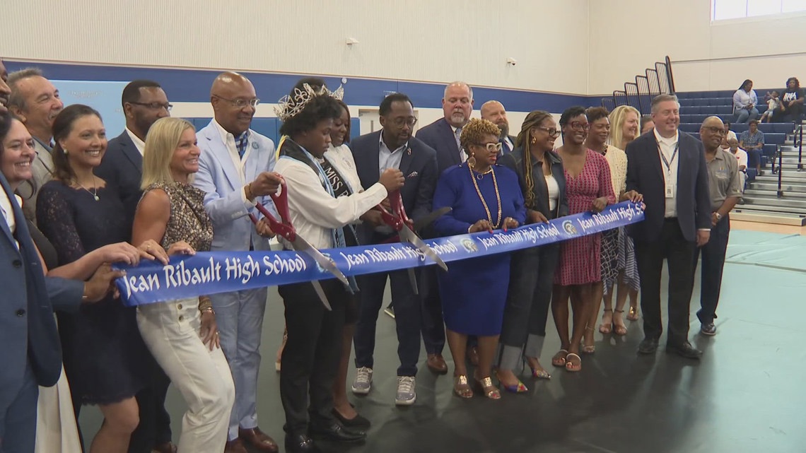 Jacksonville leaders cut the ribbon on the new Jean Ribault High School ...