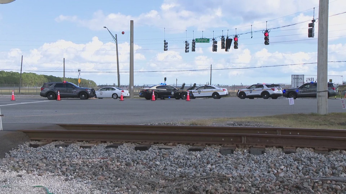 Fatal crash report near NAS Jax, FHP says | firstcoastnews.com