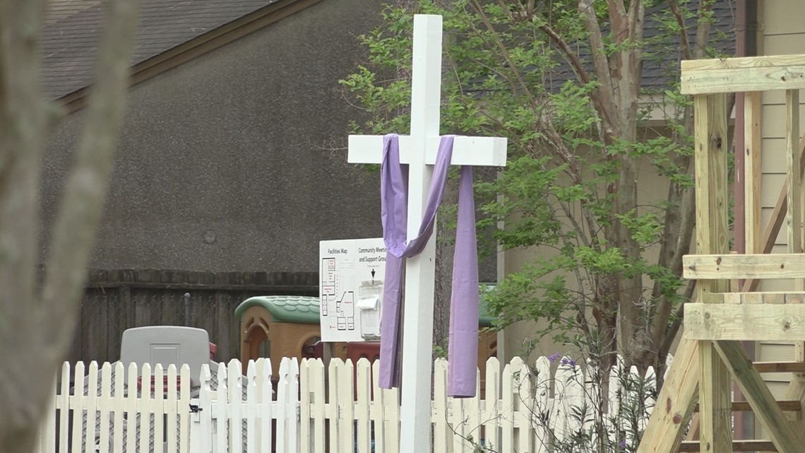 How churches are practicing social-distancing amid COVID-19 ...