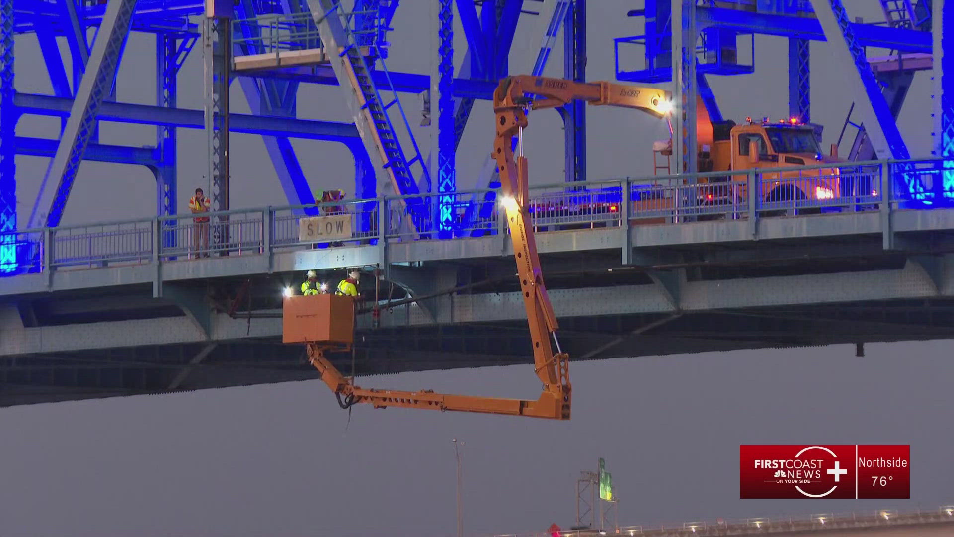 Main Street Bridge in Jacksonville reopened after boat strikes it, FDOT ...