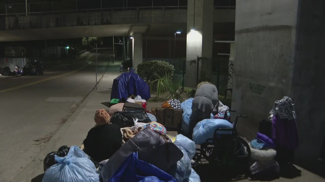 New FL law bans homeless from sleeping in public spaces ...