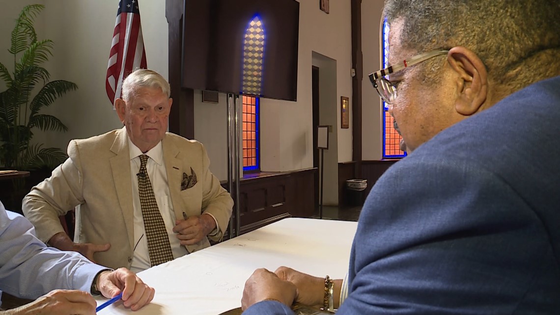 Remembering former Jacksonville Mayor Jake Godbold | firstcoastnews.com