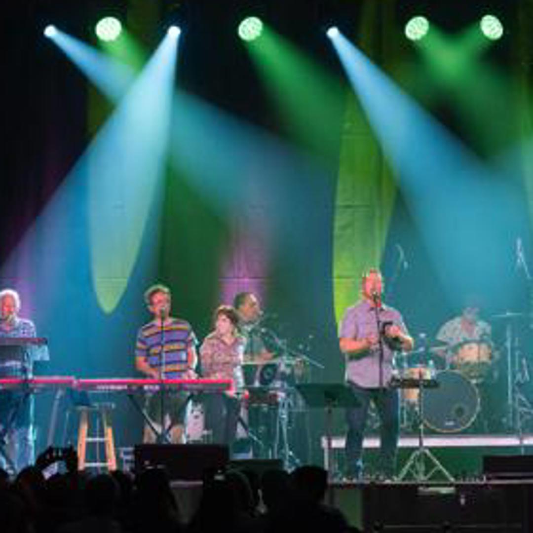 Al Jardine tours with Brian Wilson's band, celebrating Beach Boys ...