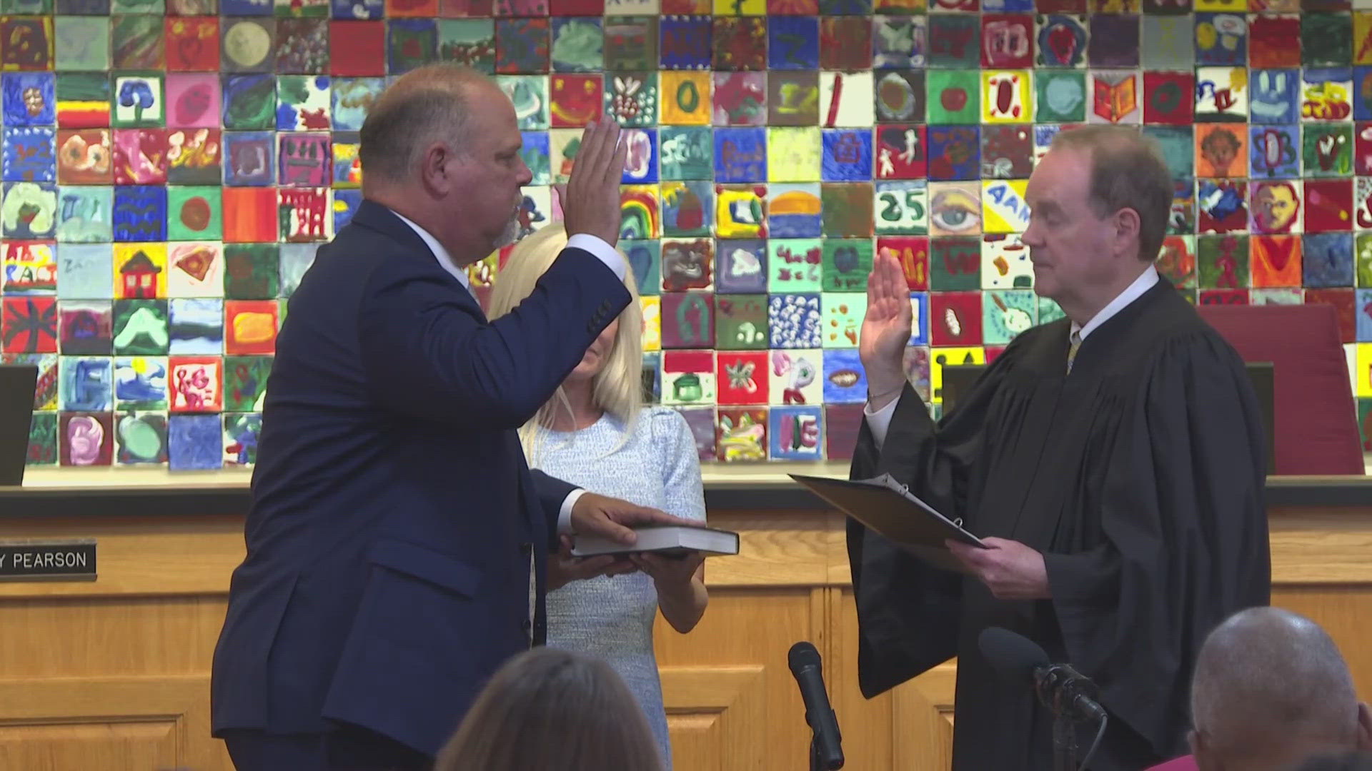 Dr. Christopher Bernier sworn in as DCPS superintendent ...