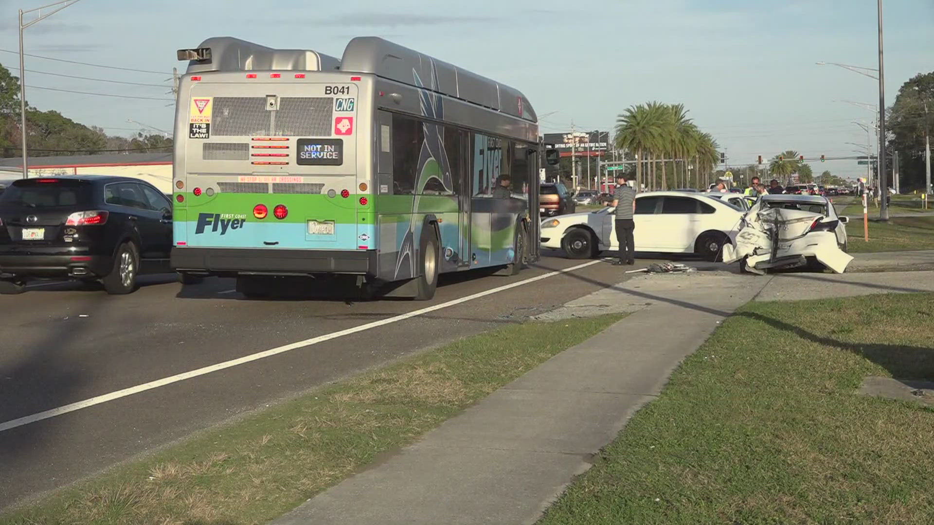 JFRD: 8 people taken to hospital after multi-vehicle crash involving ...