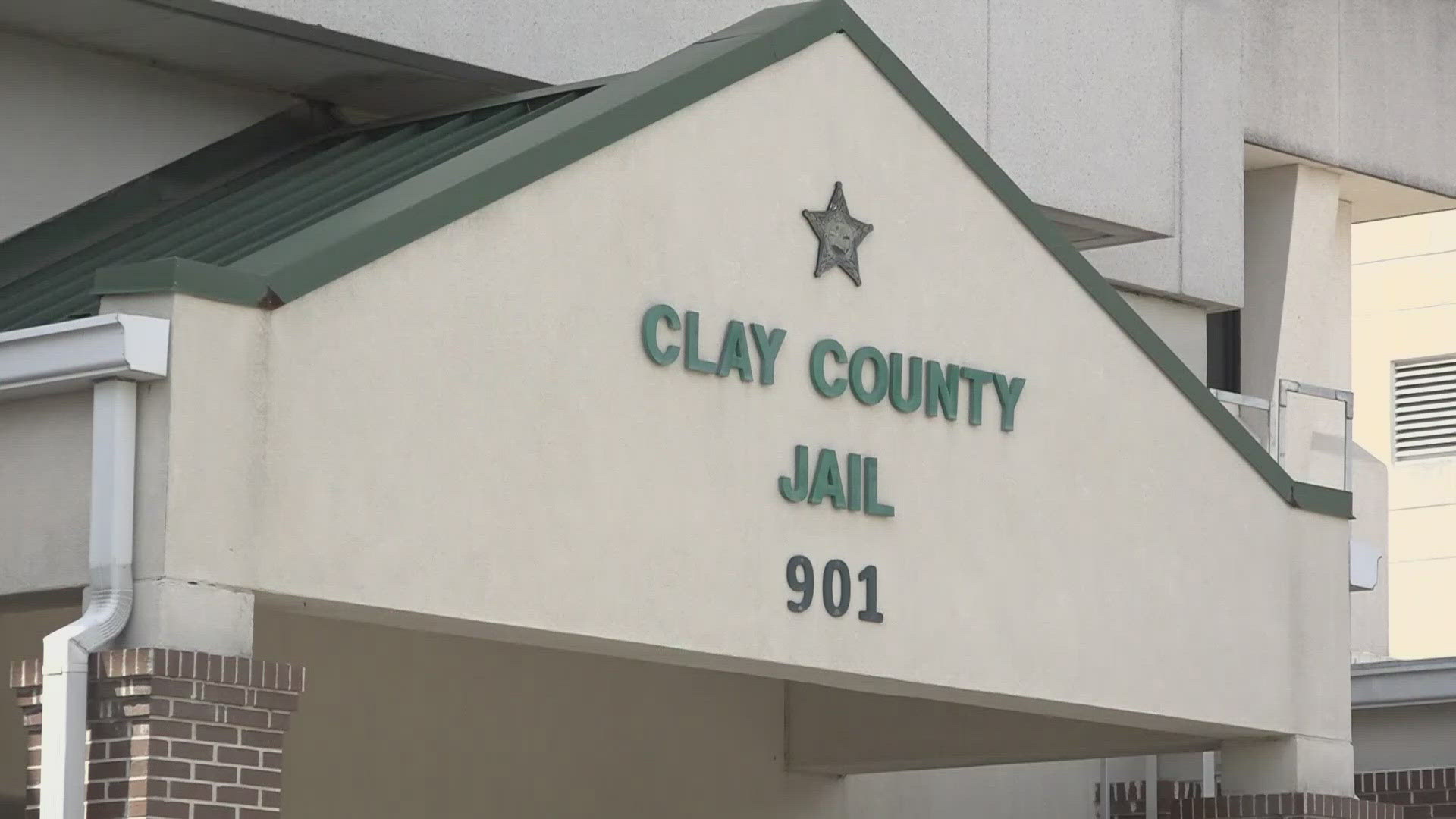 Middleburg man accused deputies of $4,000 theft during arrest | firstcoastnews.com