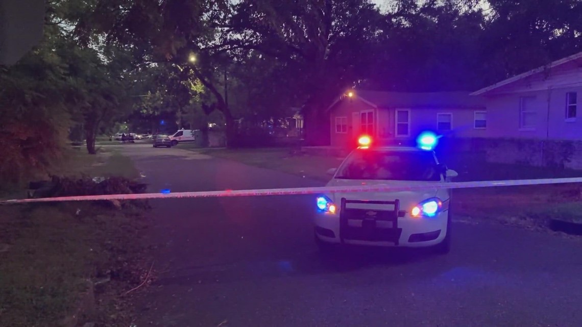Florida man found dead after 15 to 25 gunshots reported ...