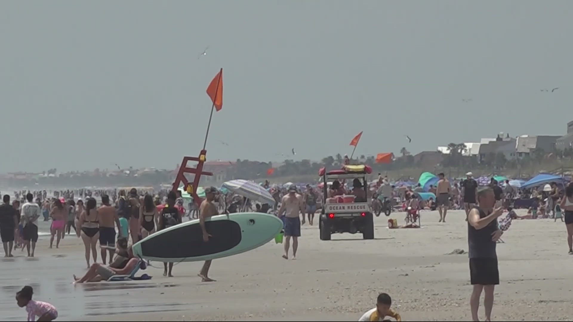 Volunteer Lifesaving Corps back at Jacksonville Beach | firstcoastnews.com