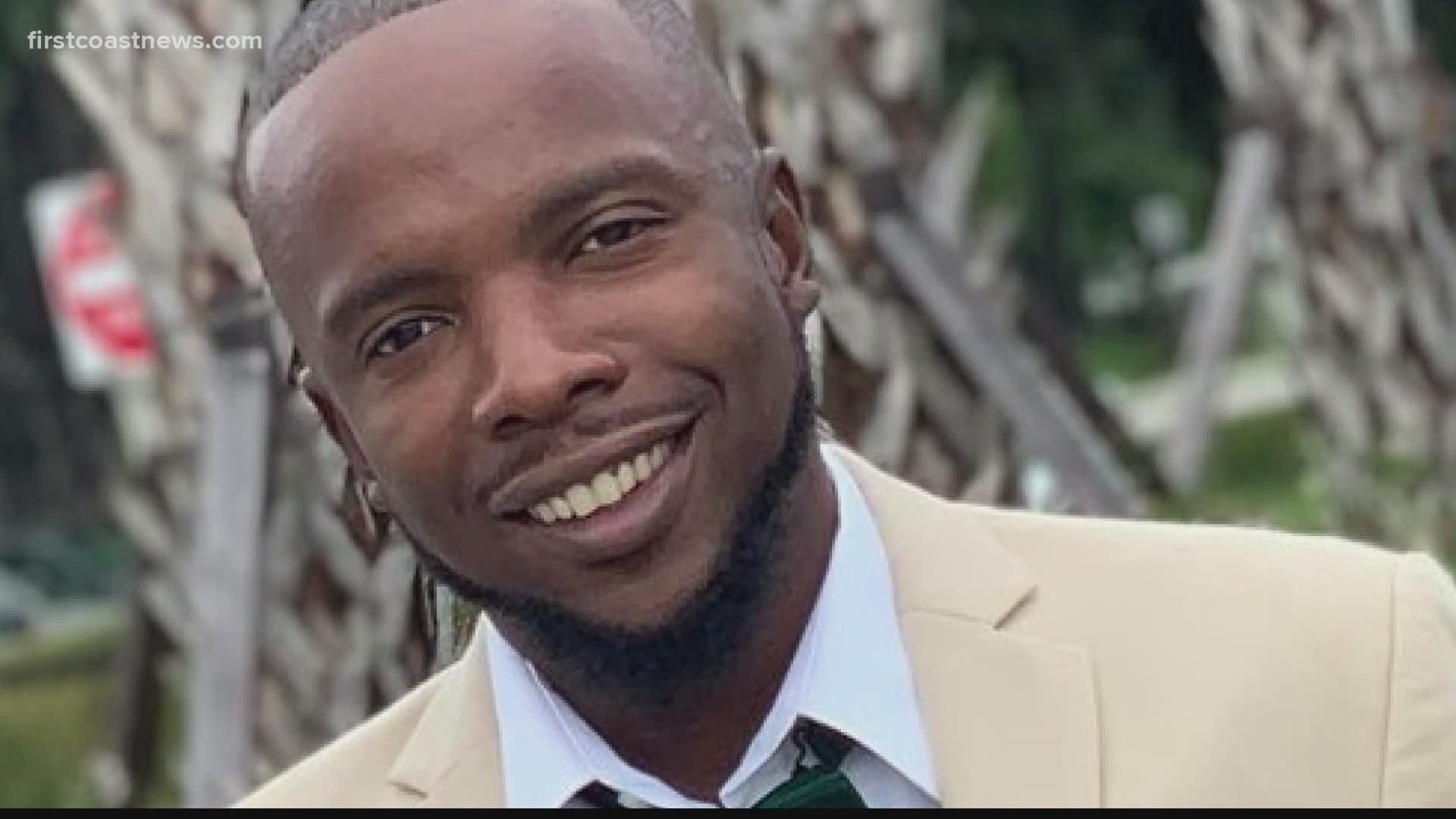 Homicide victim's family, MAD DADS canvas neighborhood | firstcoastnews.com