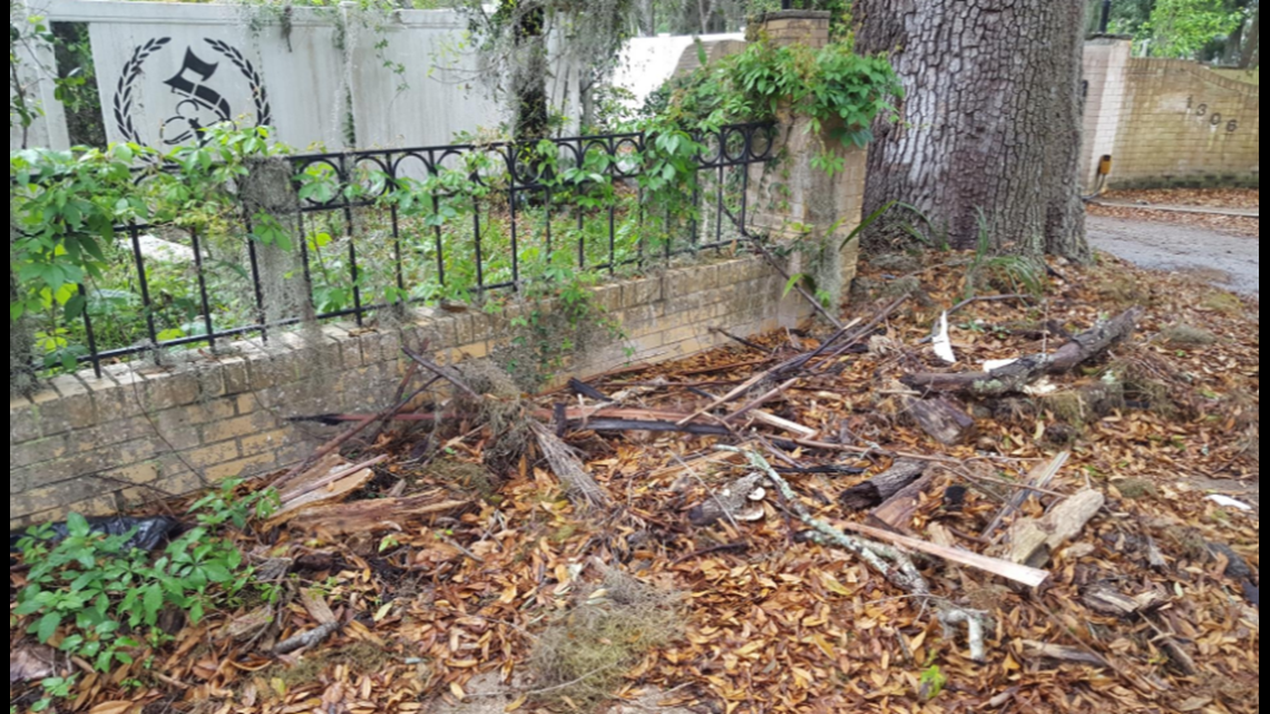 Cross burned in front of Jacksonville doctor’s home | firstcoastnews.com