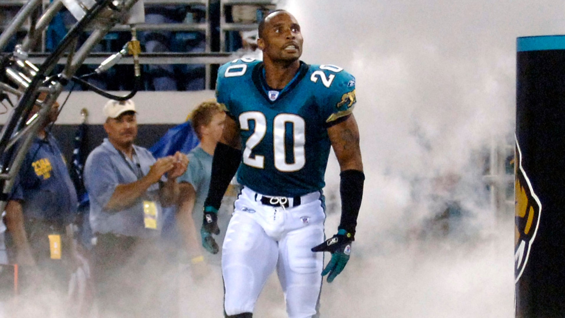 Former Jaguars safety Donovin Darius charged with DUI | firstcoastnews.com
