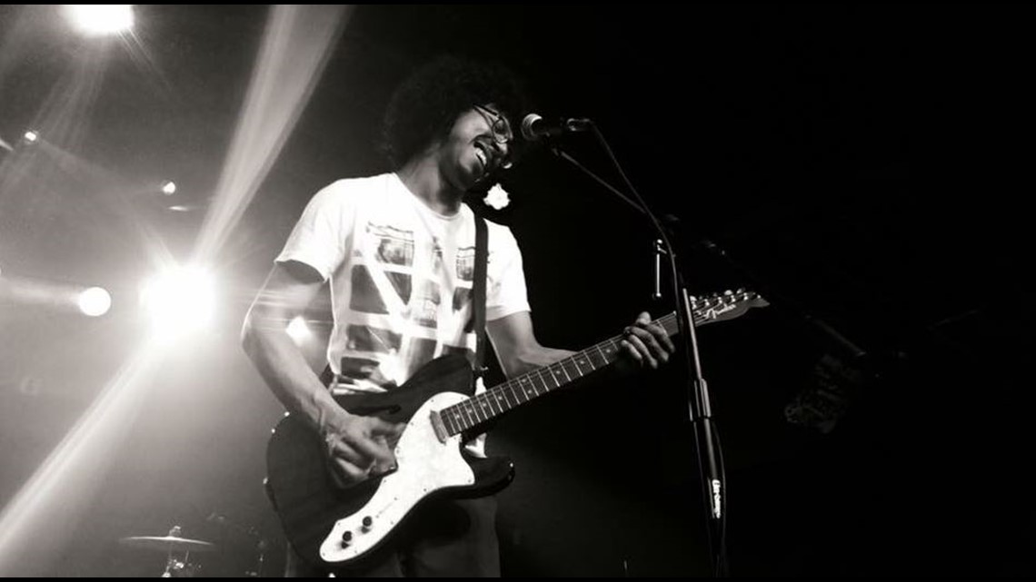 'It sounds like a full band on one guitar' Jax-based guitarist blends ...