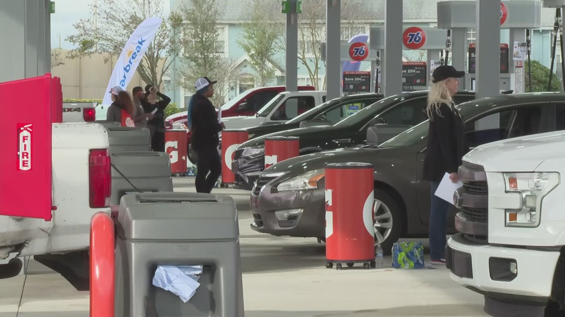 Two new 76 stations offer $1.76 gas next two Saturdays | firstcoastnews.com