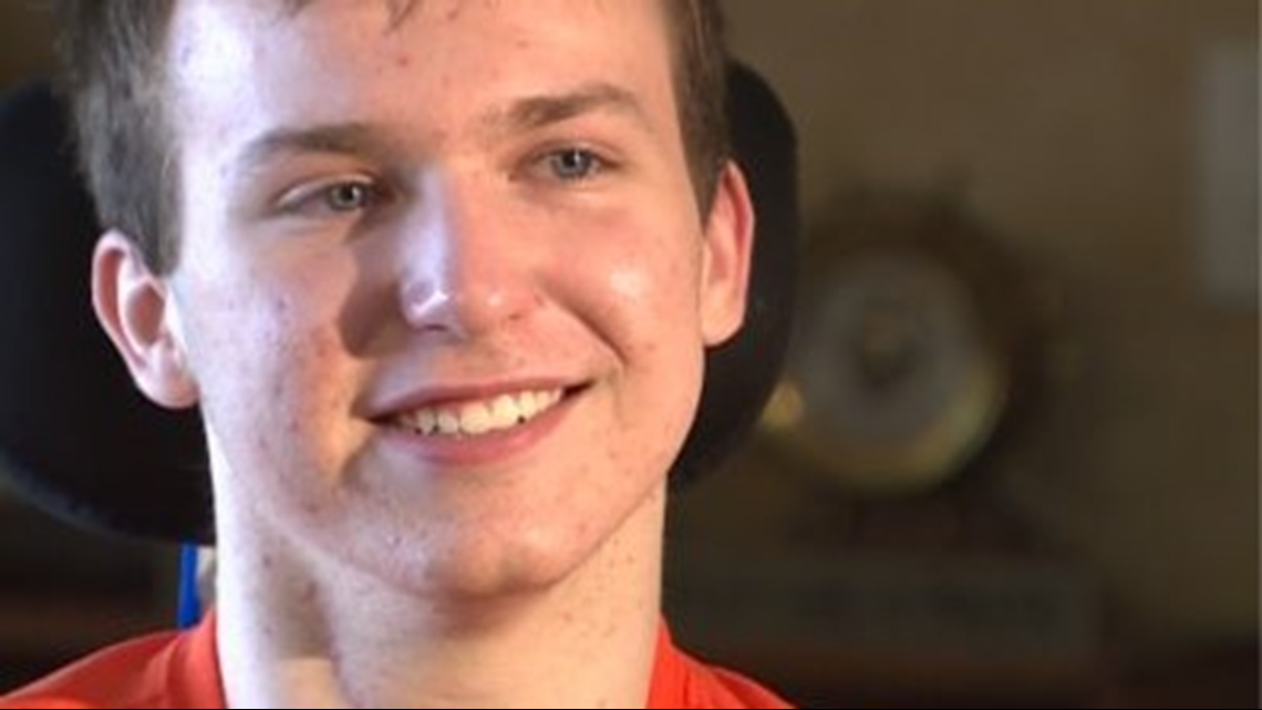 Jacksonville teen paralyzed from neck down after diving into ocean ...