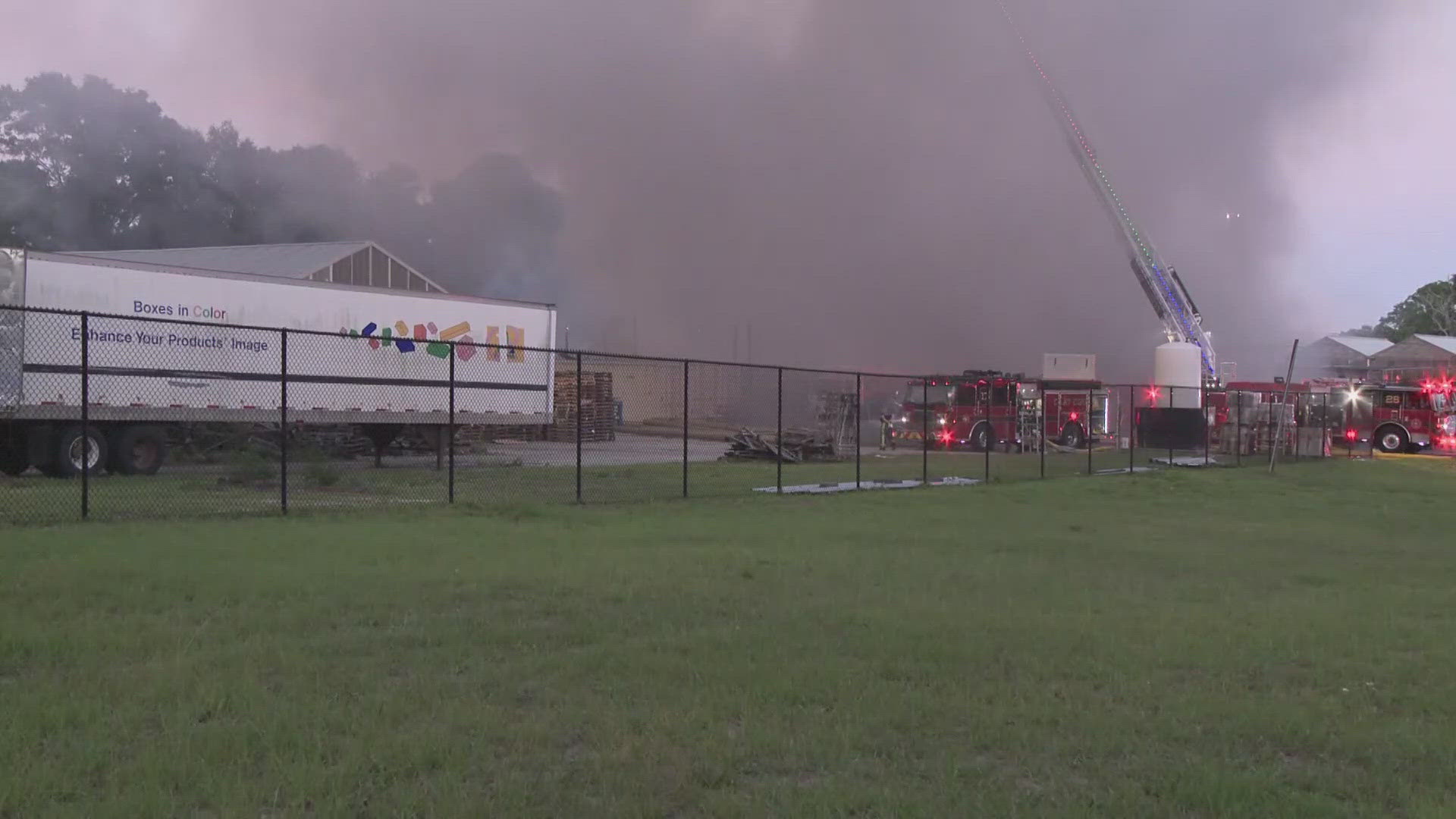 Where is Kelly Clarkson? Reports reveal reason for her talk show ...