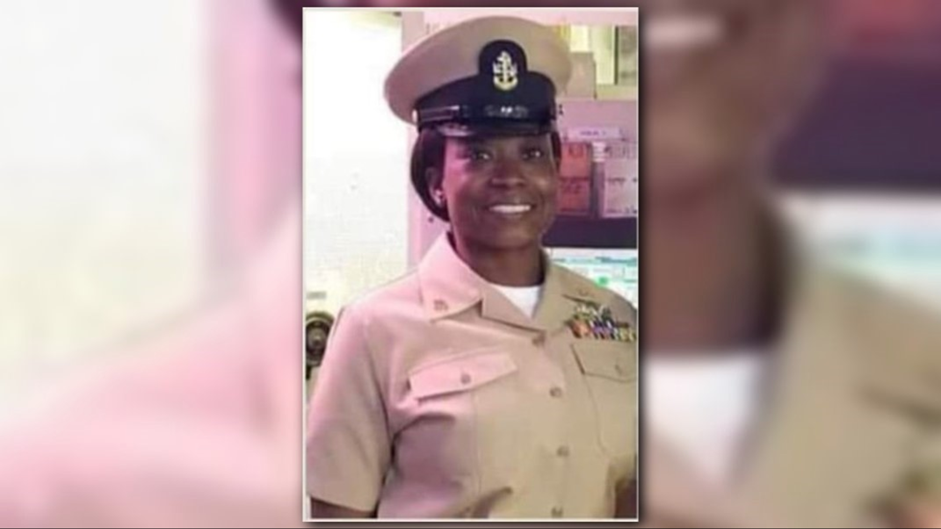 Ex-fiance of slain Navy Chief Petty Officer winks after appearing ...
