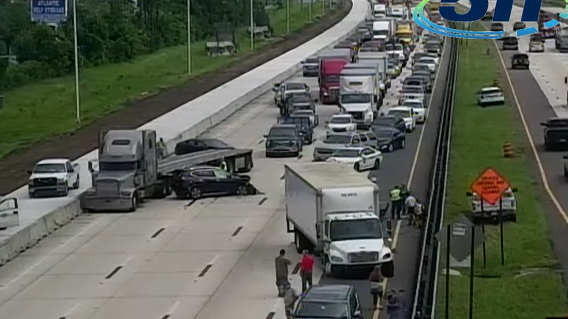 Lanes Open After Crash On I 95 Sb Near The Airport Road