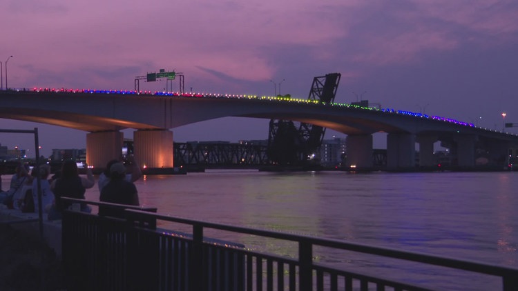 Jacksonville LGBTQ+ community marches, lights up Acosta Bridge for ...
