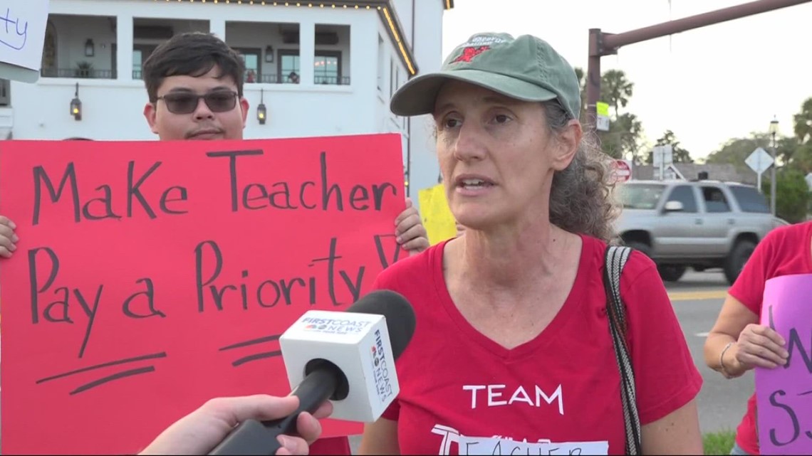 Teachers protest for higher pay in St. Augustine | firstcoastnews.com