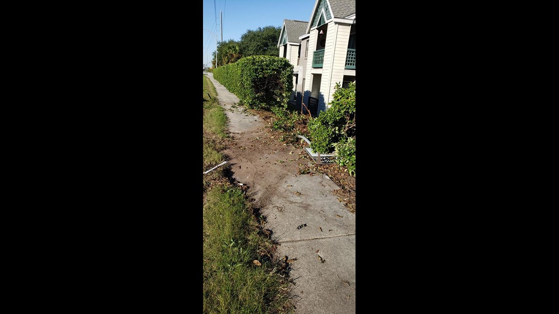 Residents want guardrail after another car crashes near apartment ...