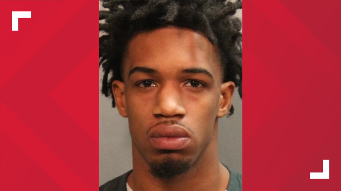 Friends: Ex-boyfriend charged with murder of woman inside apartment on ...