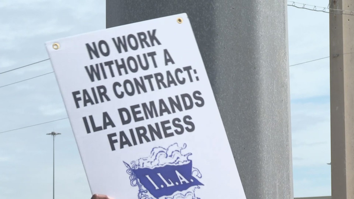 ILA union members strike at Port of Brunswick, freight companies ...