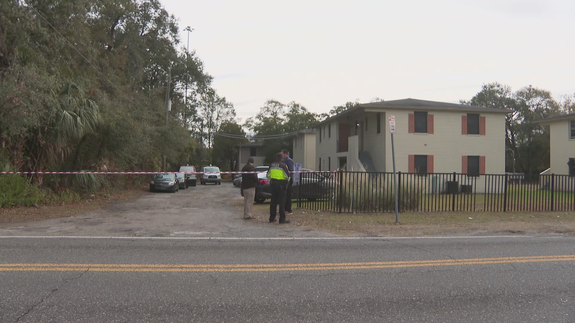 Jacksonville's Westside High School on lockdown due to nearby shooting ...