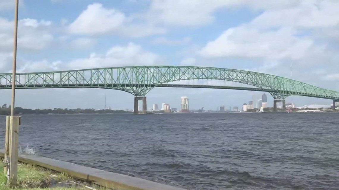 Hart Bridge reopened following closure due to 'maritime incident ...