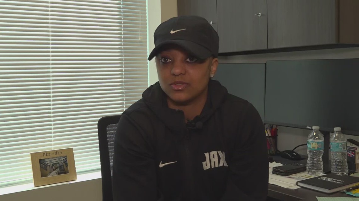 Jacksonville University basketball coach making a difference ...