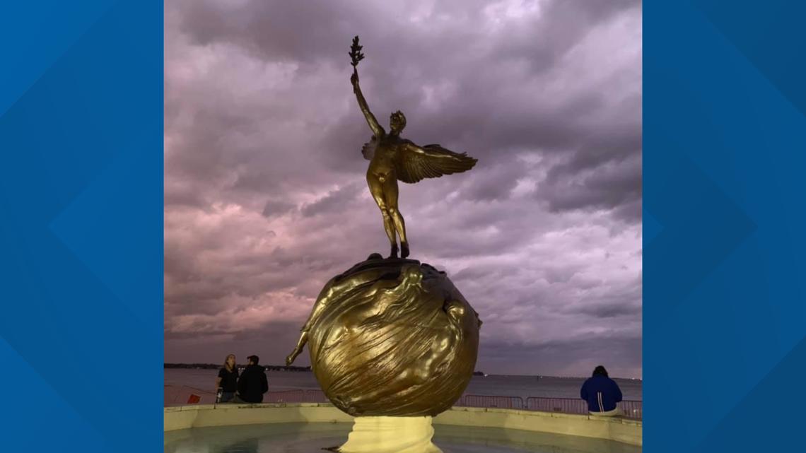 TIMELAPSE: Florida sky turns purple after Hurricane Dorian ...