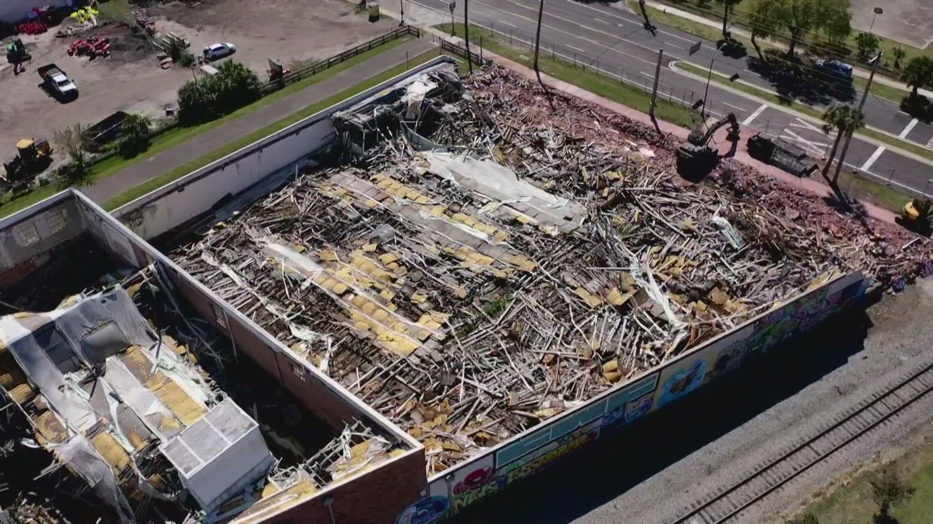 Demolition crews in Springfield clear condemned building following ...