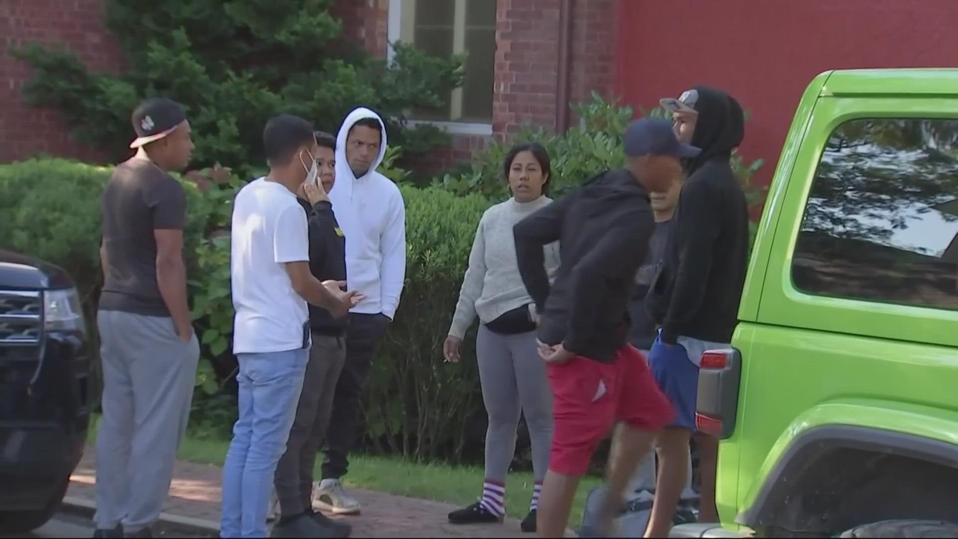 Two immigrants share opposing viewpoints on Florida migrant law ...