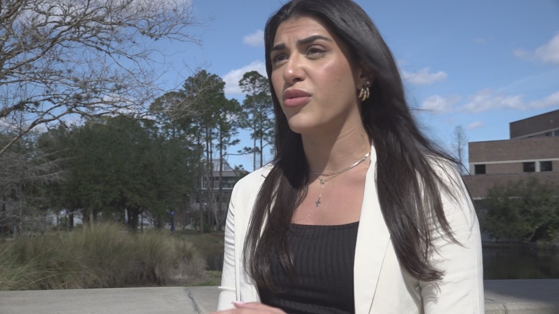 Jacksonville woman from Syria pleads public to help | firstcoastnews.com