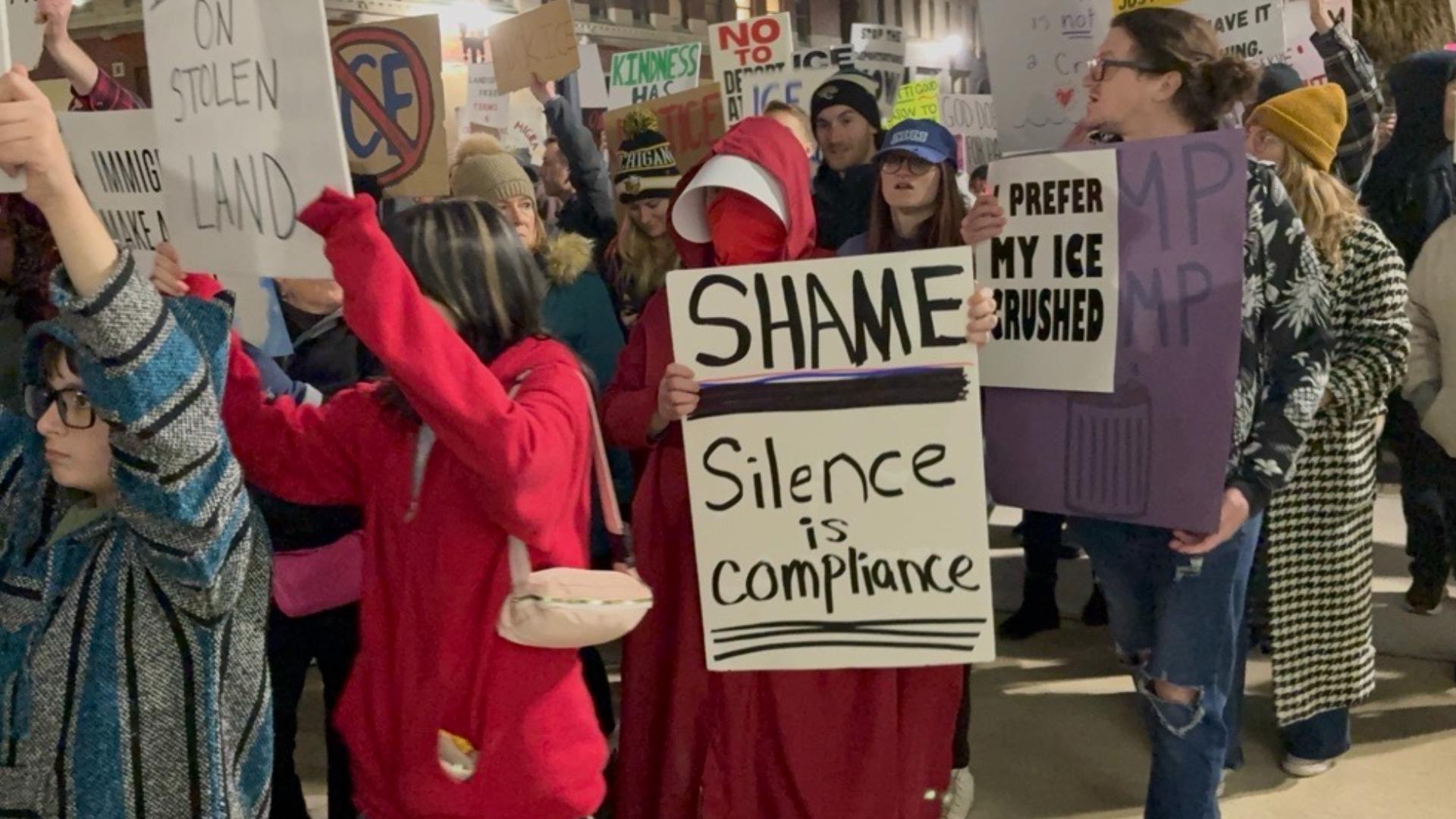 Hundreds in Jacksonville demand justice for Alex Pretti, protest ...