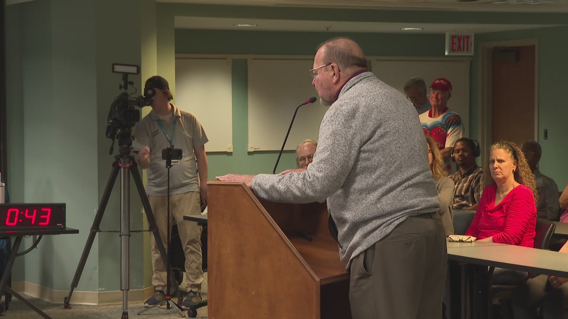 Tensions high during Duval DOGE city council meeting | firstcoastnews.com