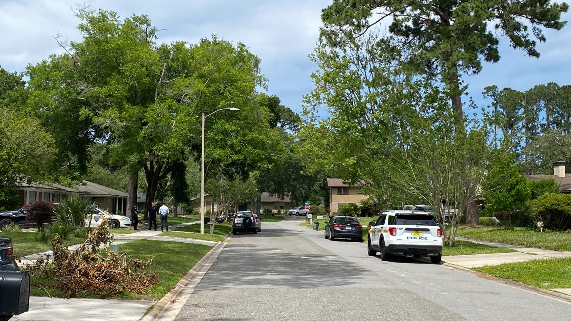 Jacksonville 3-year-old child drowns in pool near Mandarin ...