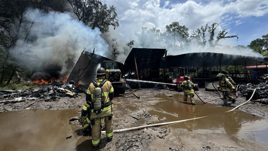 Jacksonville roads impacted after commercial building fire ...
