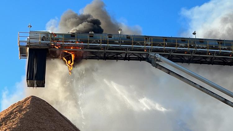 Crews extinguish fore at paper mill in North Florida | firstcoastnews.com