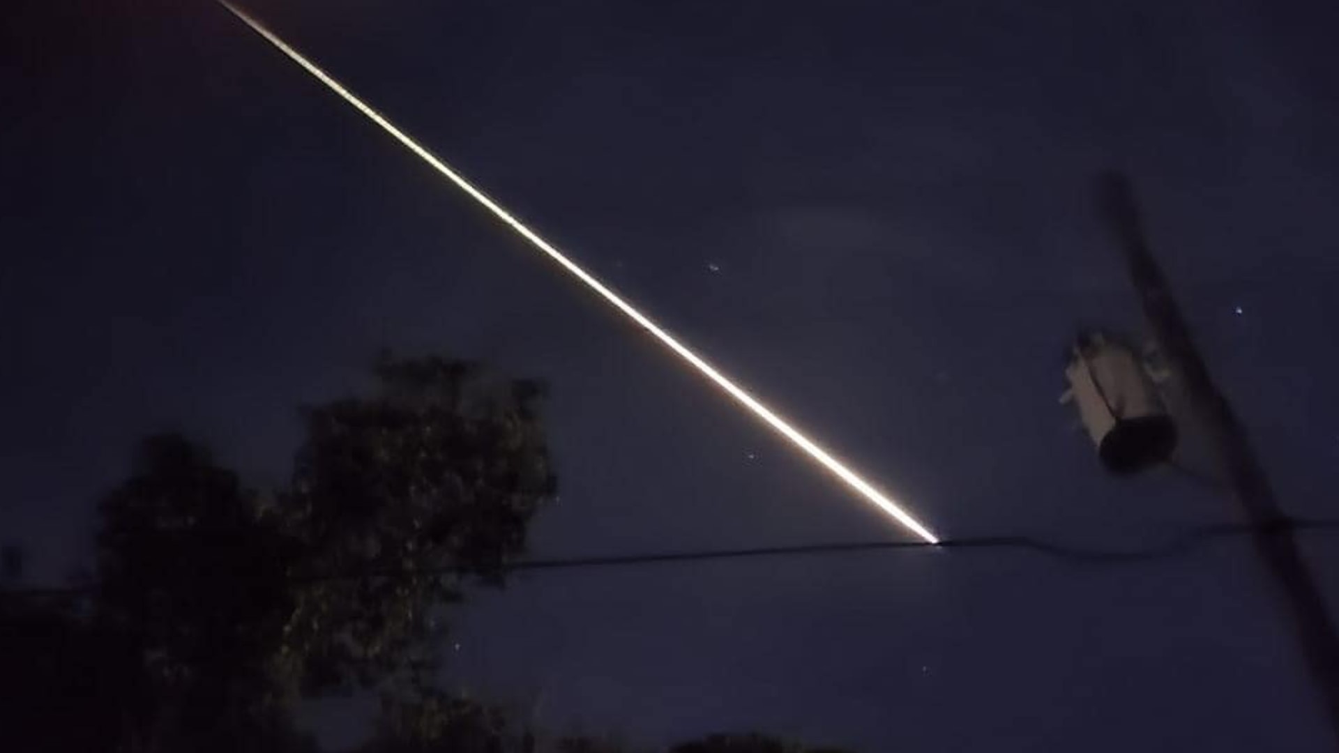 Dragon capsule brings crew back from space, sonic boom over skies ...