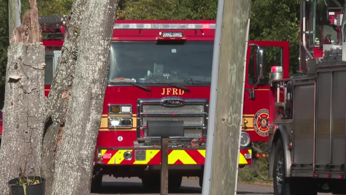 Northwest Jacksonville fire leaves one in critical condition ...